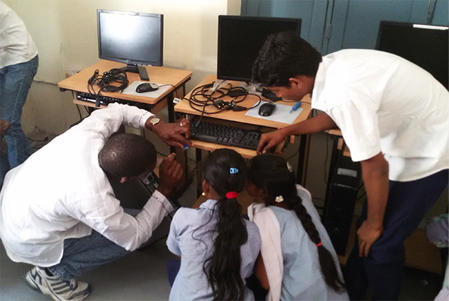 Bridging Digital Divide In Underprivileged Communities | Thoughtworks Bridging Digital Divide In Underprivileged Communities | Thoughtworks
